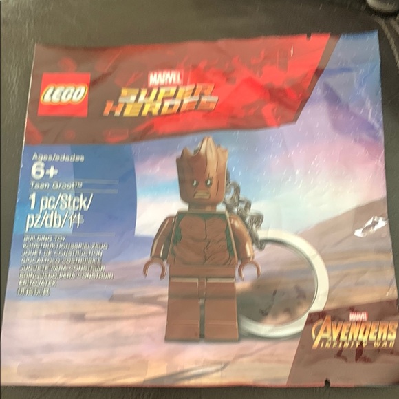 Lego | Toys | Lego Marvel Super Heroes Groot Keychain | Poshmark